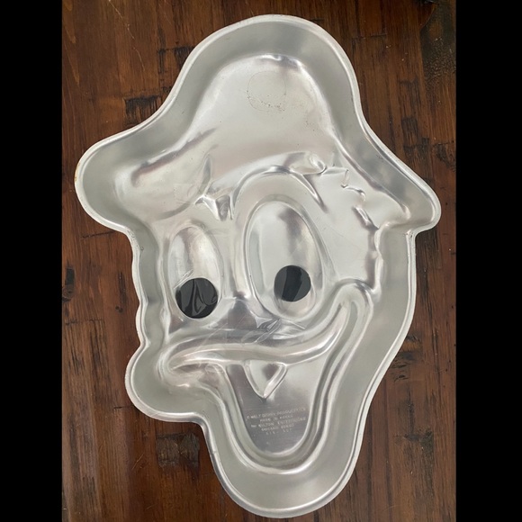Disney | Kitchen | Vintage Disney Donald Duck Cake Pan | Poshmark